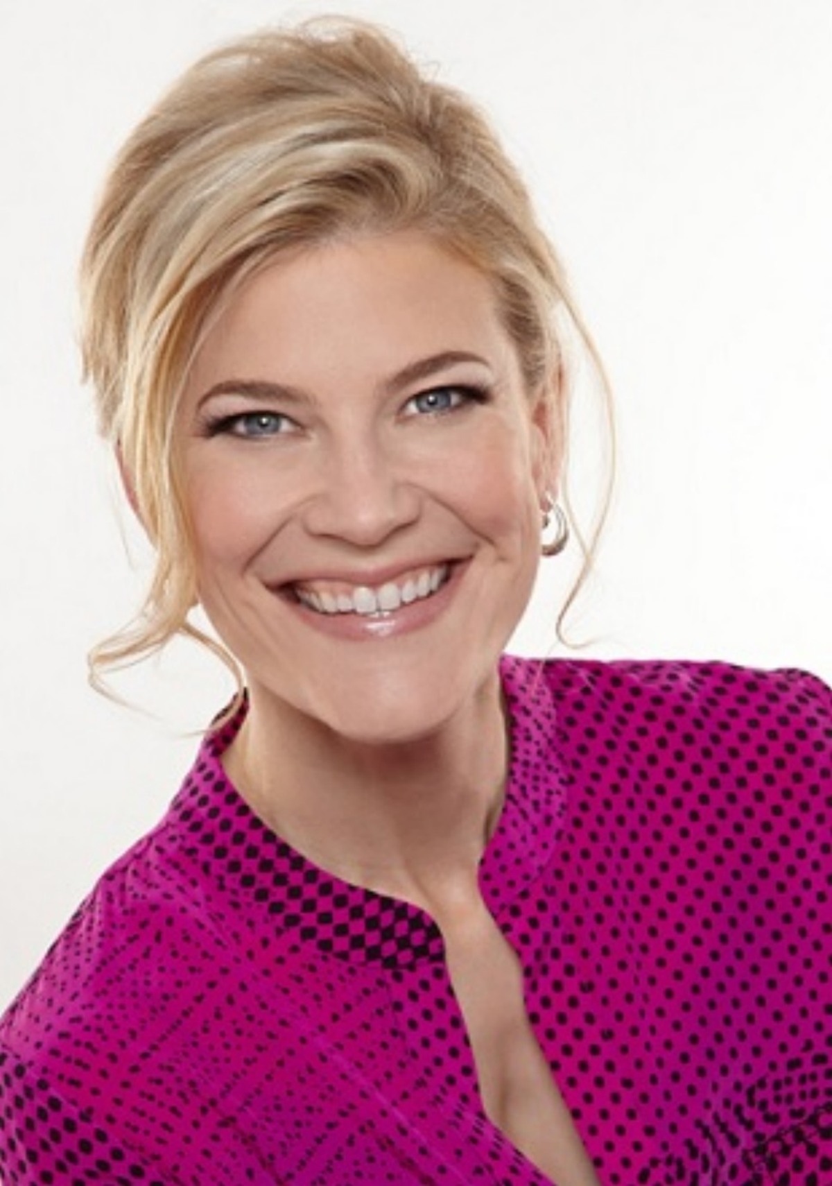 AmyK Hutchens | Keynote Speaker Fees & Bio | GDA Speakers