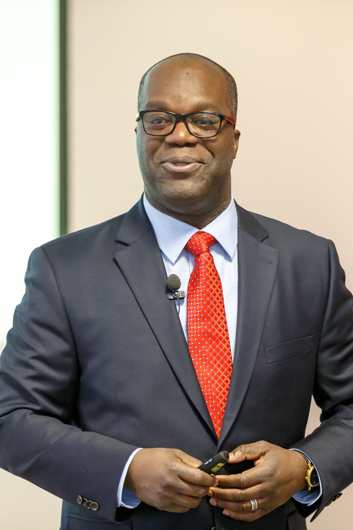 Simon T. Bailey | Keynote Speaker Fees & Bio | GDA Speakers