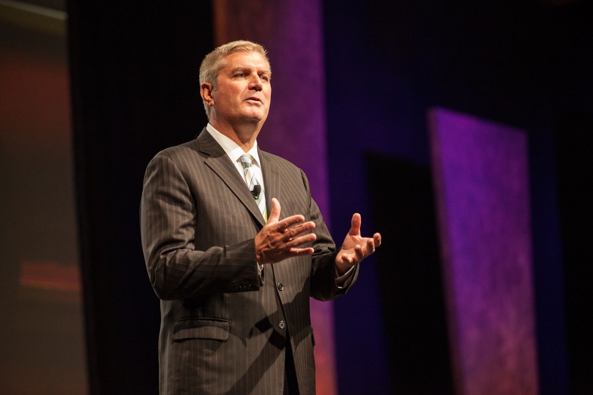 Mike Abrashoff | Keynote Speaker Articles & Extras | GDA Speakers